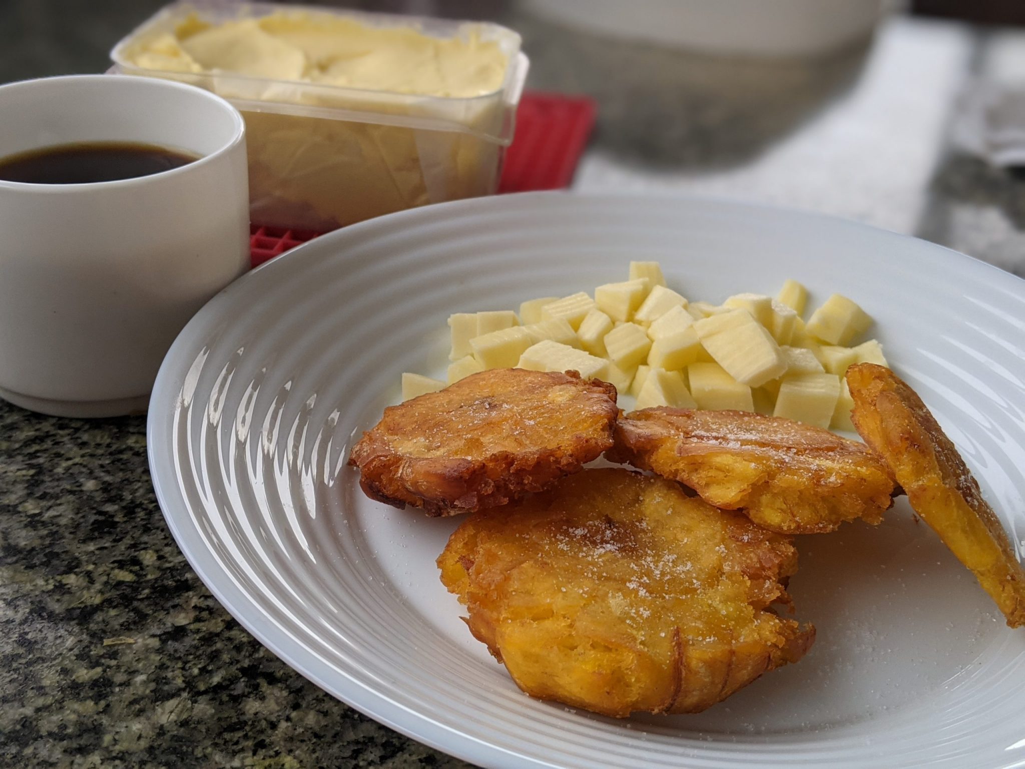 Patacones con Queso ( Tostones ) – LA COCINA DE GISELE