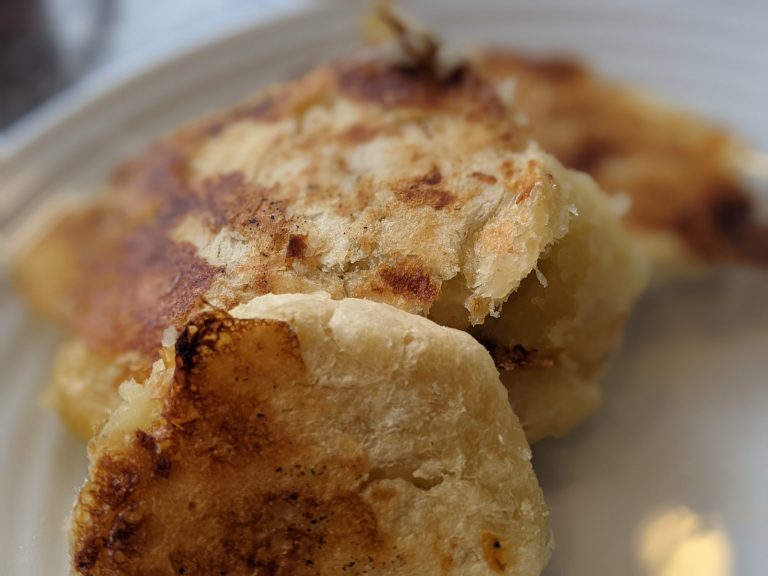 Tortillas o Muchines de yuca rallada MANABA – LA COCINA DE GISELE